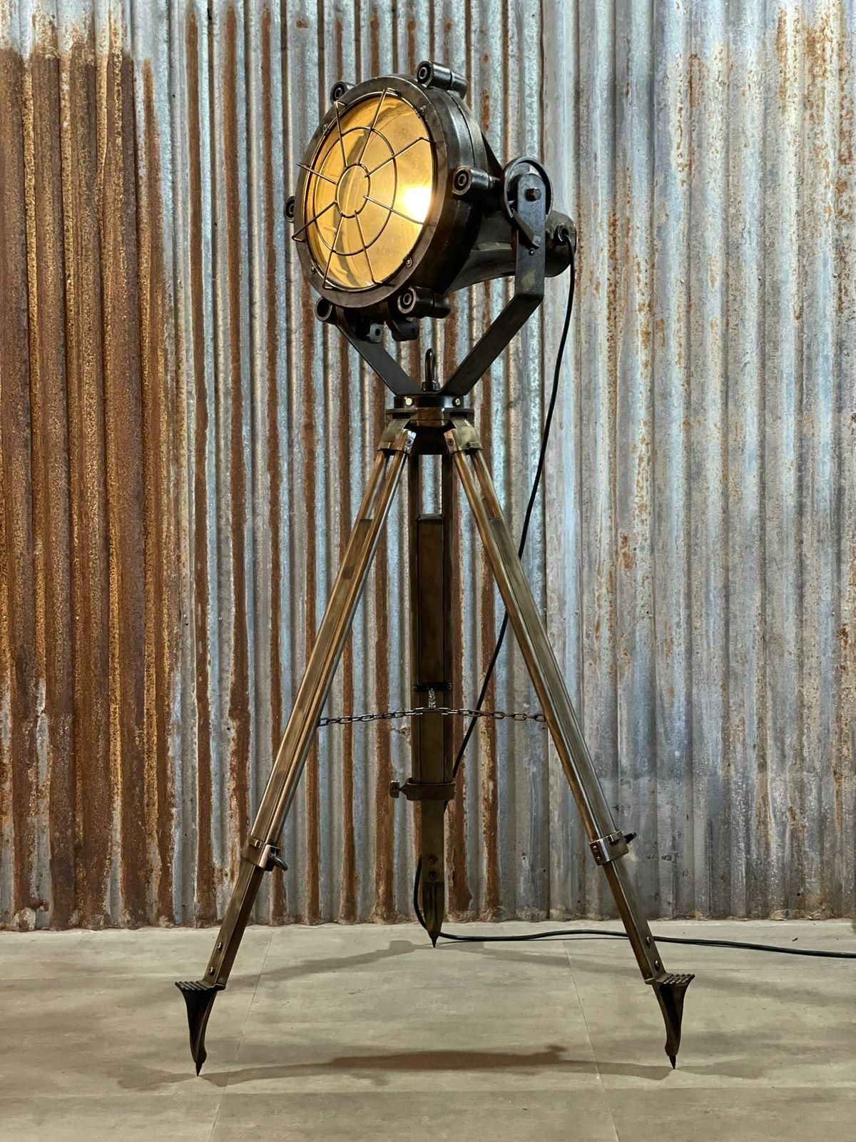 Retro Lamps – Luck and Light